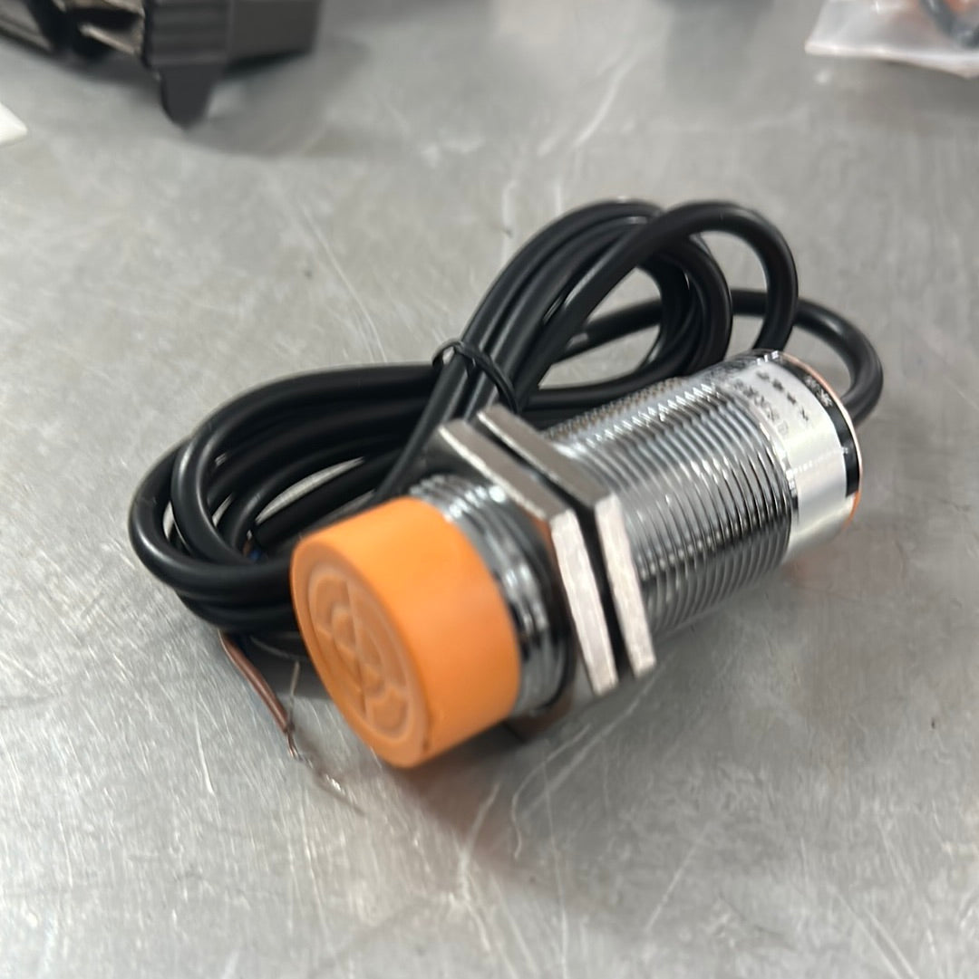 Capacitance Proximity Sensor Switch Detector 0-20mm