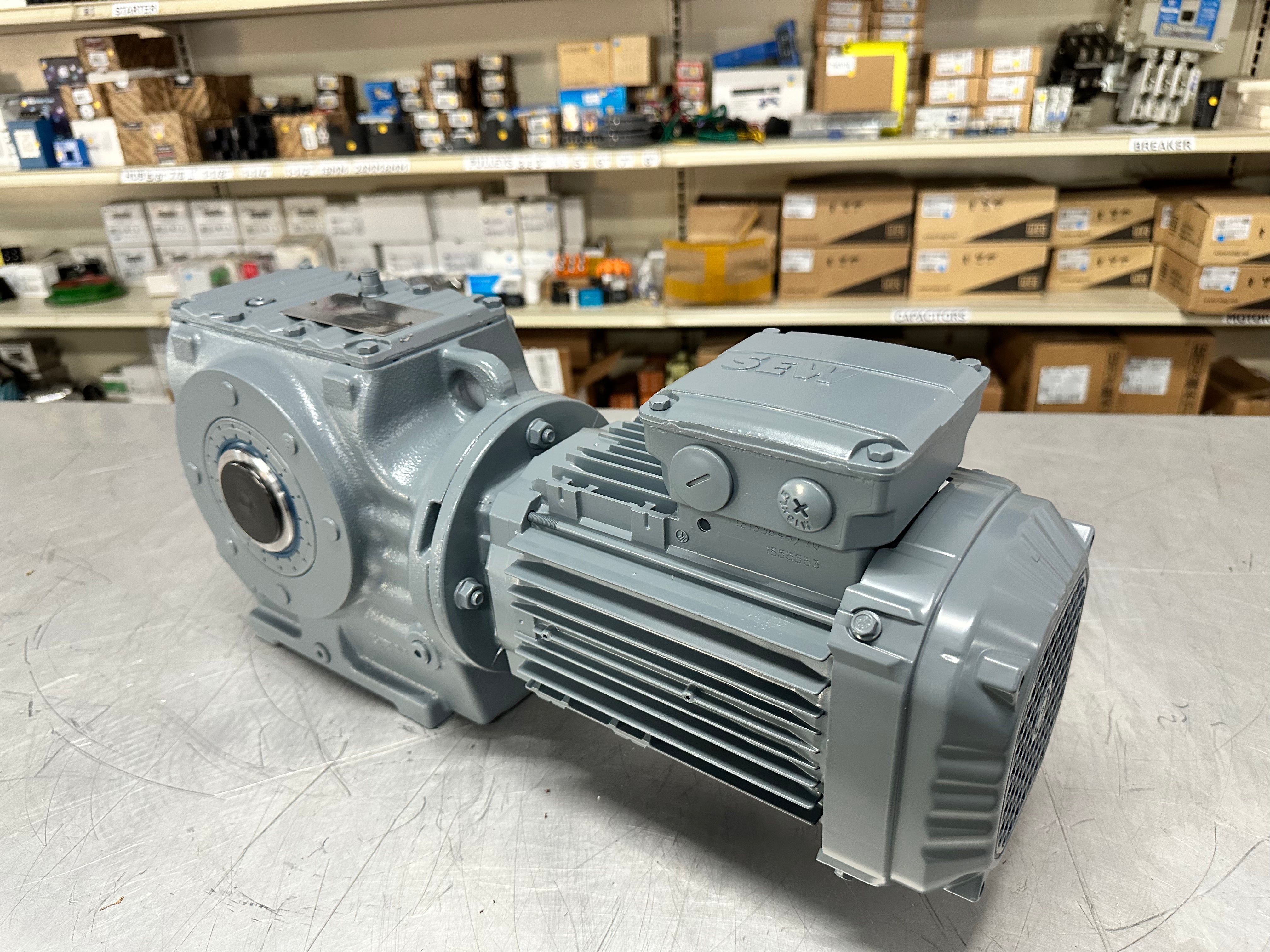 SEW Eurodrive SA67 DRE80M4 Gearmotor 50Hz